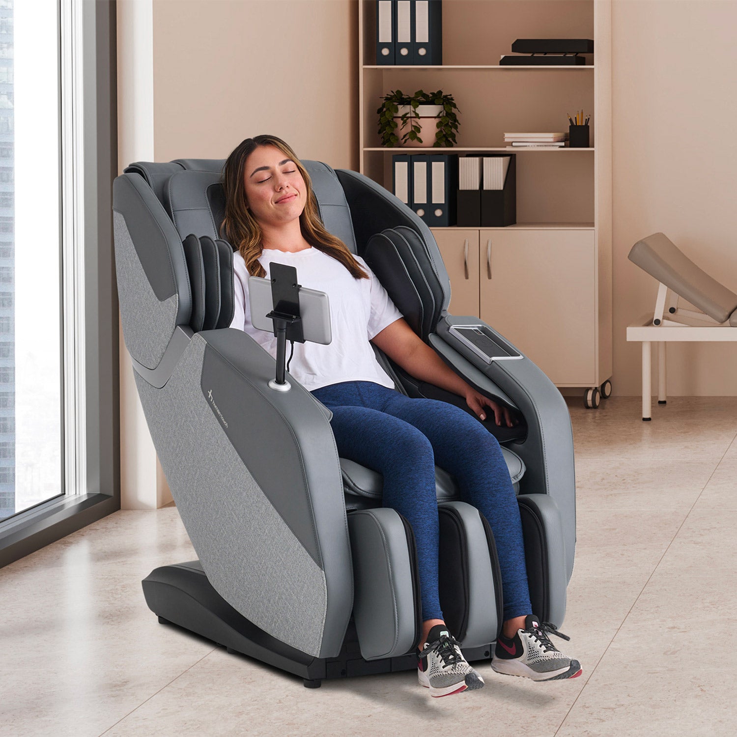 About Us – PRO Human Touch